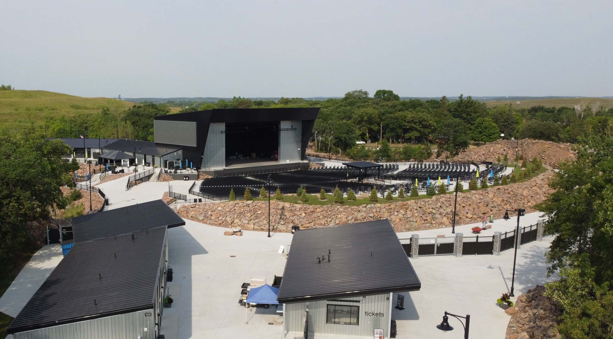 The Ledge Amphitheater - First Avenue